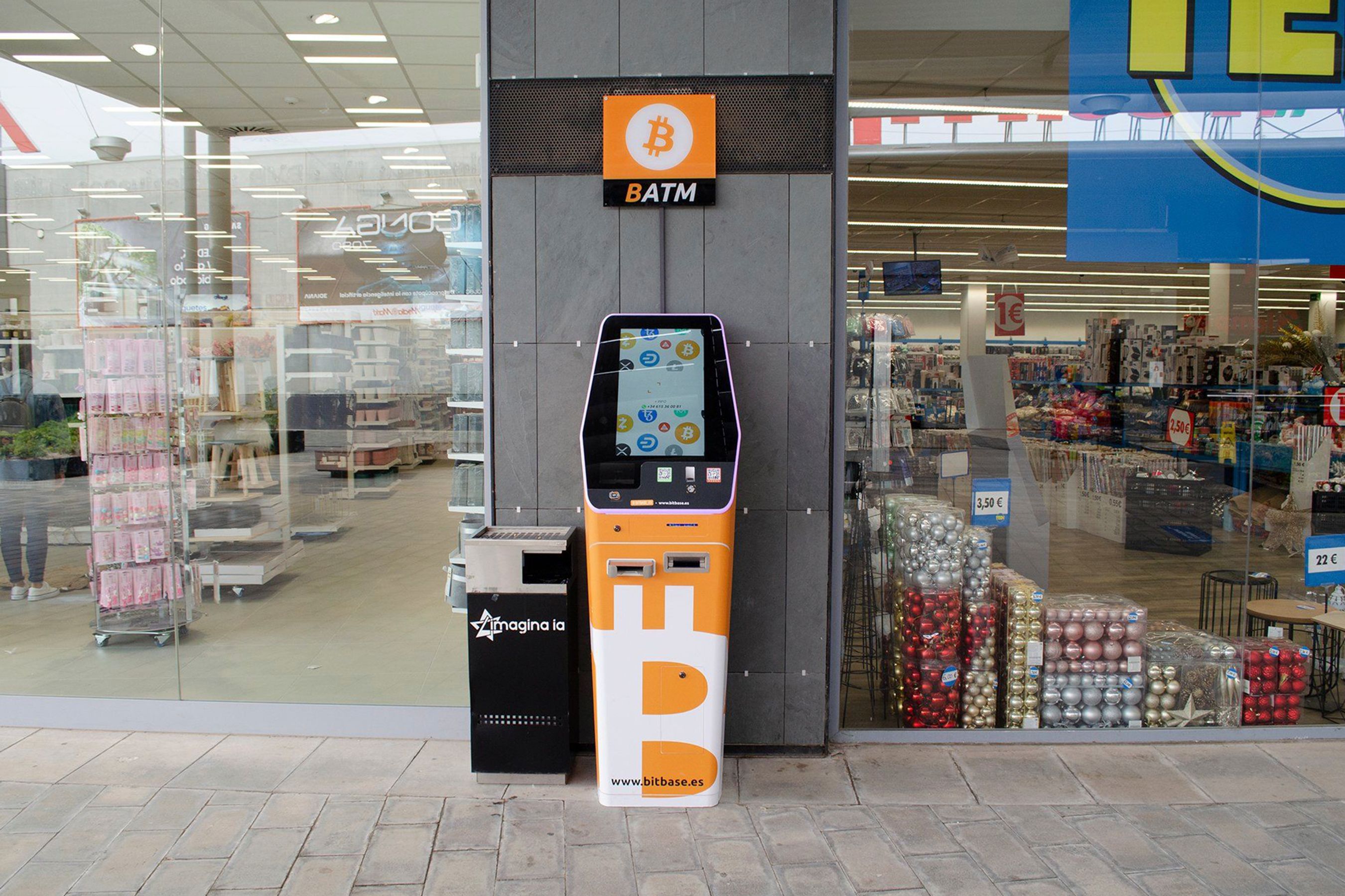 BitBase: The First Phygital Exchange and Bitcoin ATM Brand from Spain ...