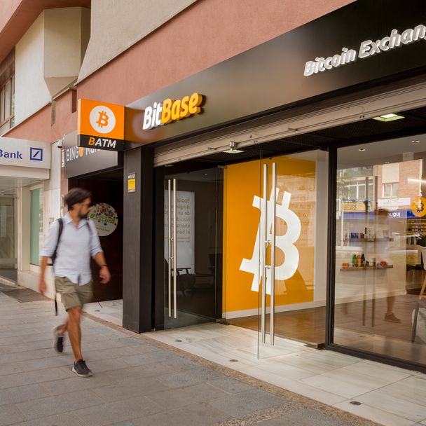 GENERAL BYTES | Next-generation Bitcoin ATMs and Cryptocurrency ATMs